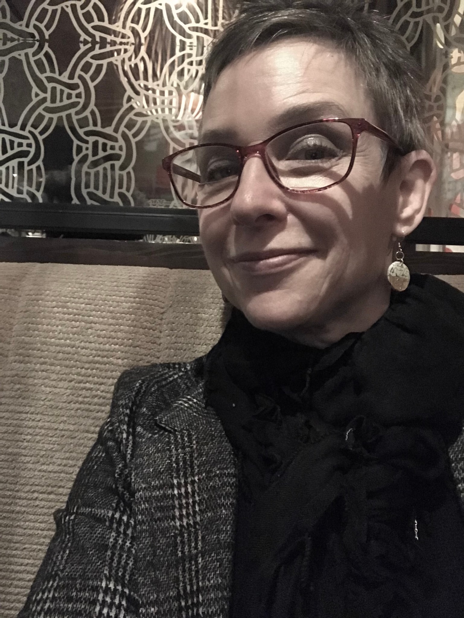Deborah Sale-Butler/Writer – Life is weird. Life is funny. I write ...
